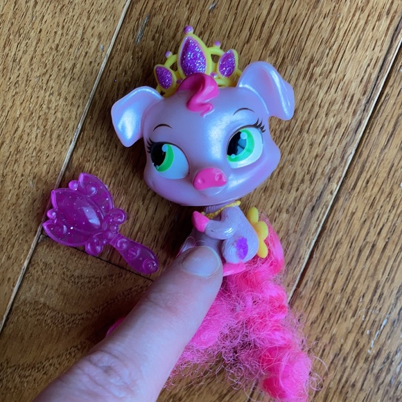 Disney | Toys | Disneys Palace Pet Meadow And Truffles | Poshmark